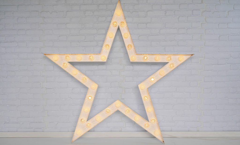 Giant Light Up Stars For Hire | Vowed & Amazed